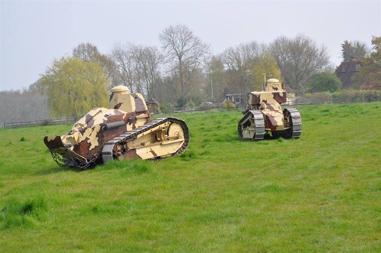 Workshop - Sd.Kfz. 261, SARC MK III 'Marmon Herrington', Renault FT And TSF