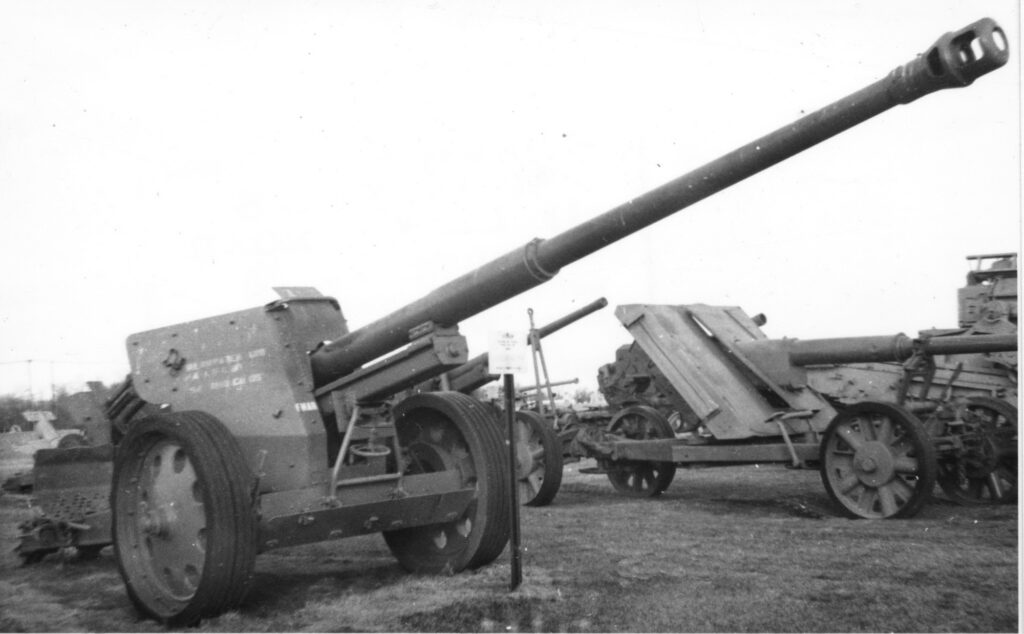 Inside Track - 8,8cm Panzerjägerkanone 43 (L/71) (8,8cm PaK 43) – The ...