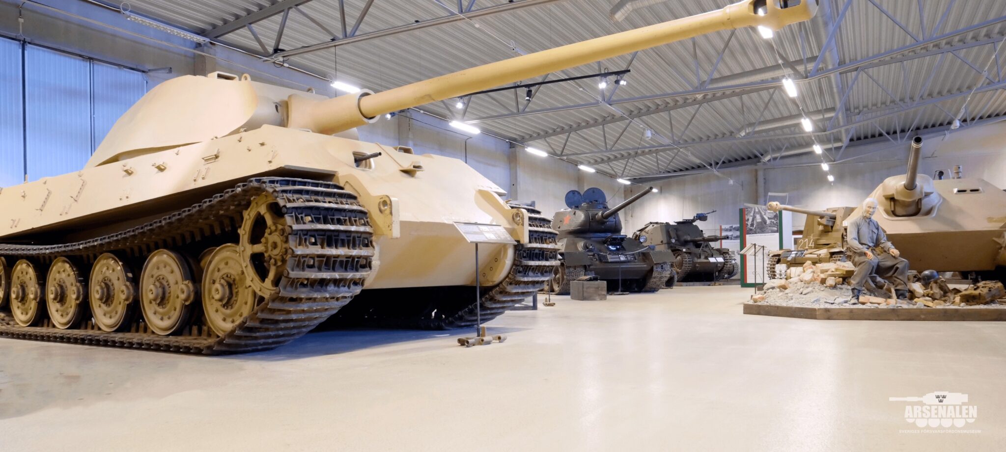 Inside Track - The Swedish King Tiger Day