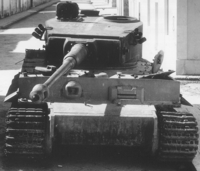 Inside Track - Demolition Of A Tiger Tank