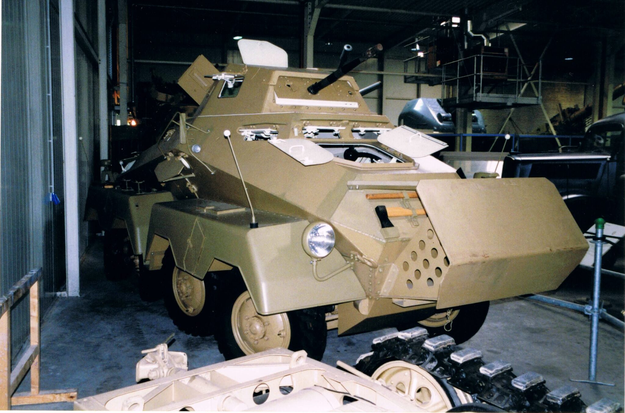 Inside Track - Schwerer Panzerspähwagen (Sd.Kfz.231) (8-Rad) - Eight ...